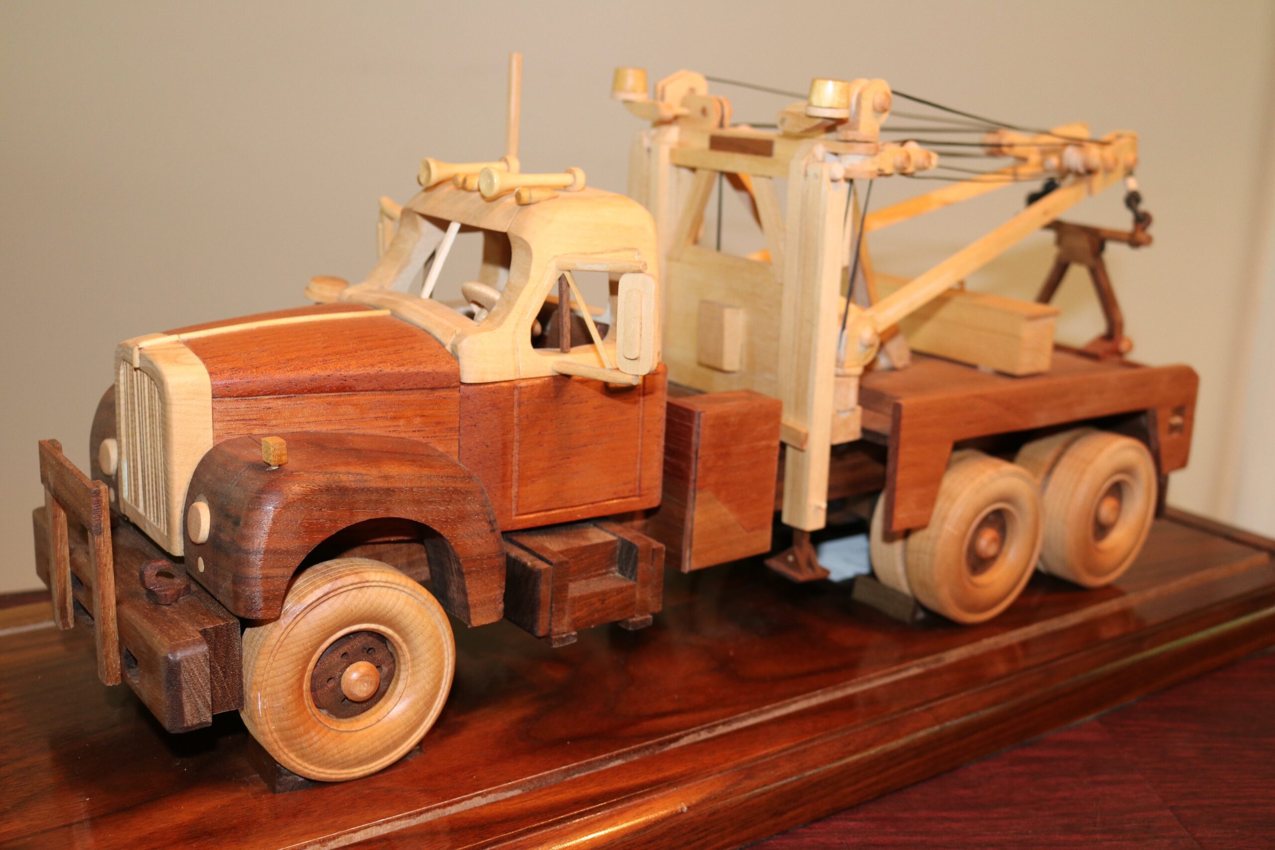 Exquisite Big Rigs Built From Wood As A Hobby