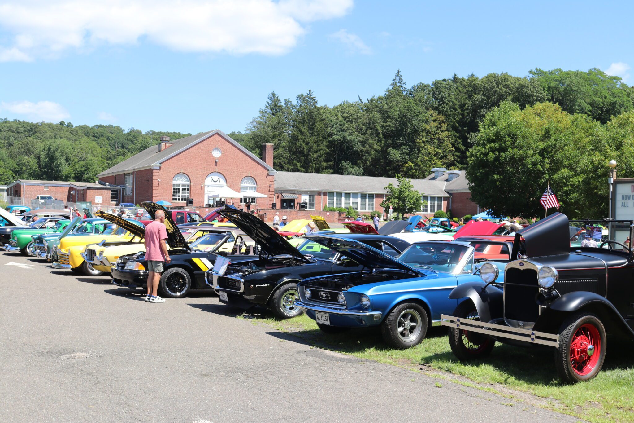 Overflow Crowd At Oxford Center Volunteer Fire Company Car Show (with ...