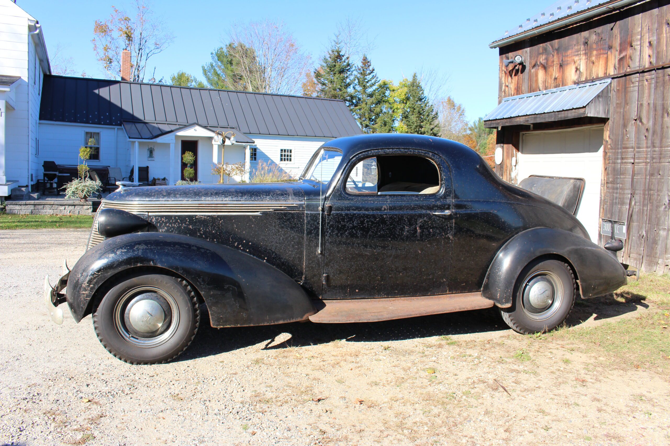 Patina Makes 1937 Studebaker President Stand Out
