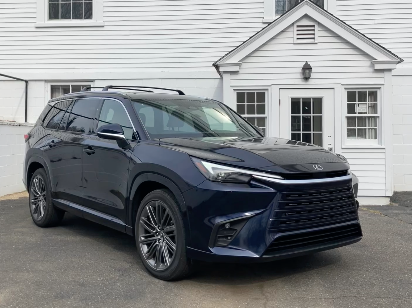 Car Review: 2025 Lexus TX350 Reveals Its Roots